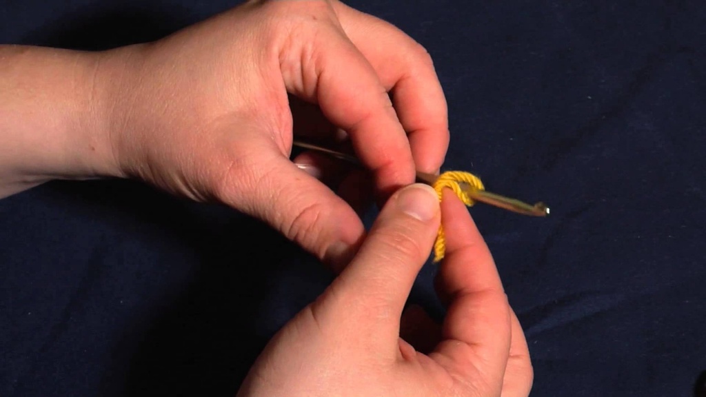 Left Handed Crochet Tutorial - The Spinners Husband